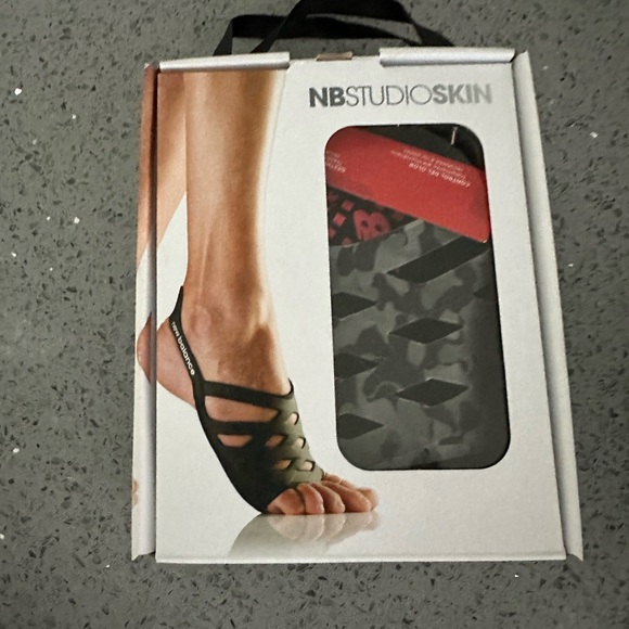 New Balance | Shoes | New Balance Nb Studio Skin Red Wf18rd Womens New ...